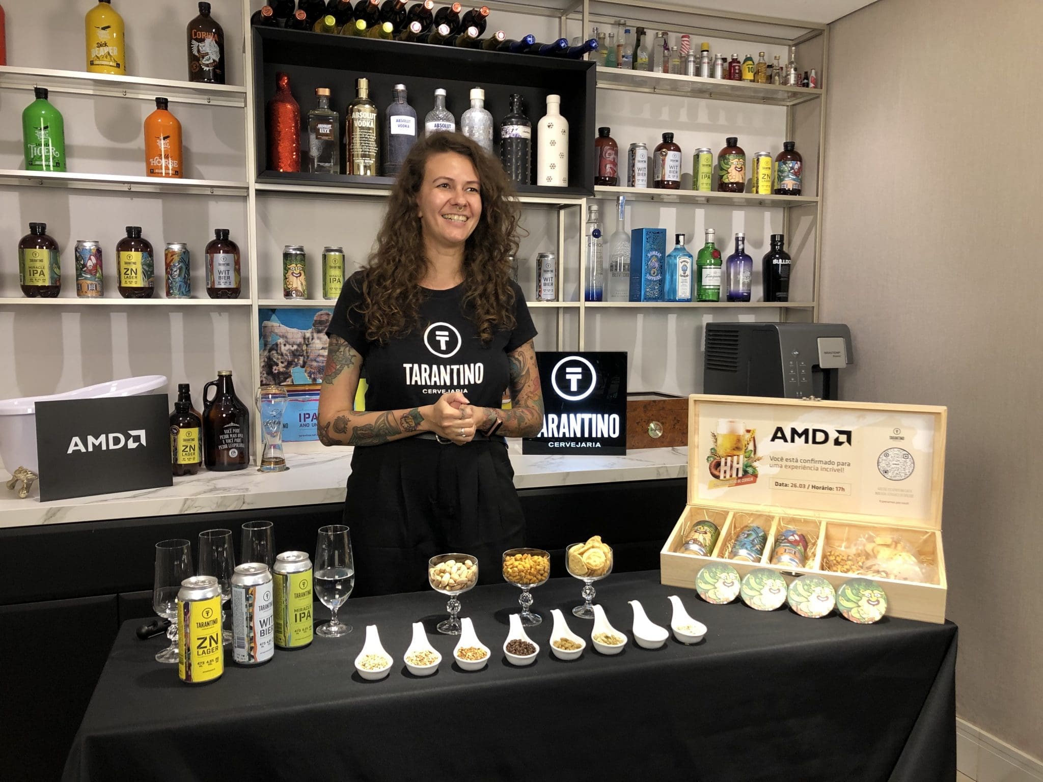 EXPERIENCE LOUNGE AJUDA O ATELIE DE PROPAGANDA A ENCANTAR CLIENTES